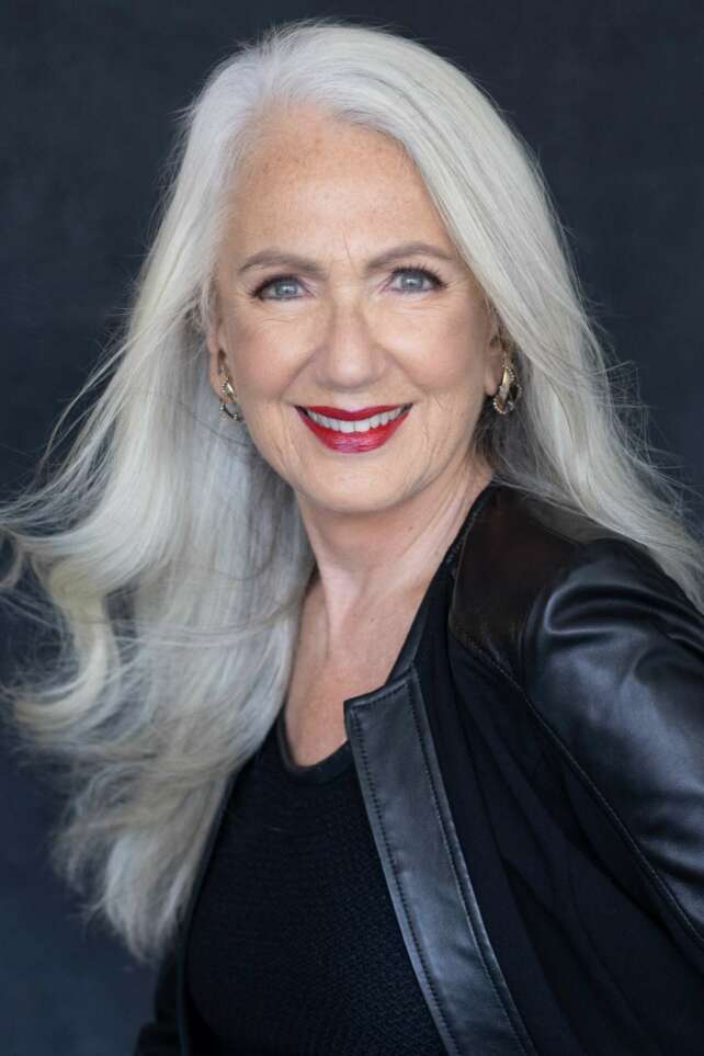 Meet Elizabeth Fried | Executive Coach, Actor/Model – CanvasRebel Magazine