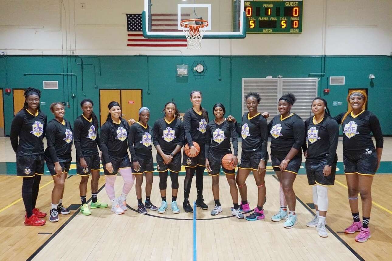 Meet Robyn Swaby & Kiara Slaton - CanvasRebel Magazine