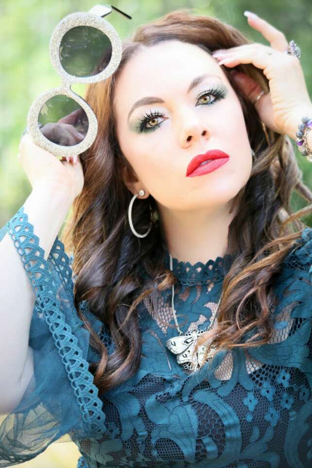 Meet Suzanne Simone – CanvasRebel Magazine