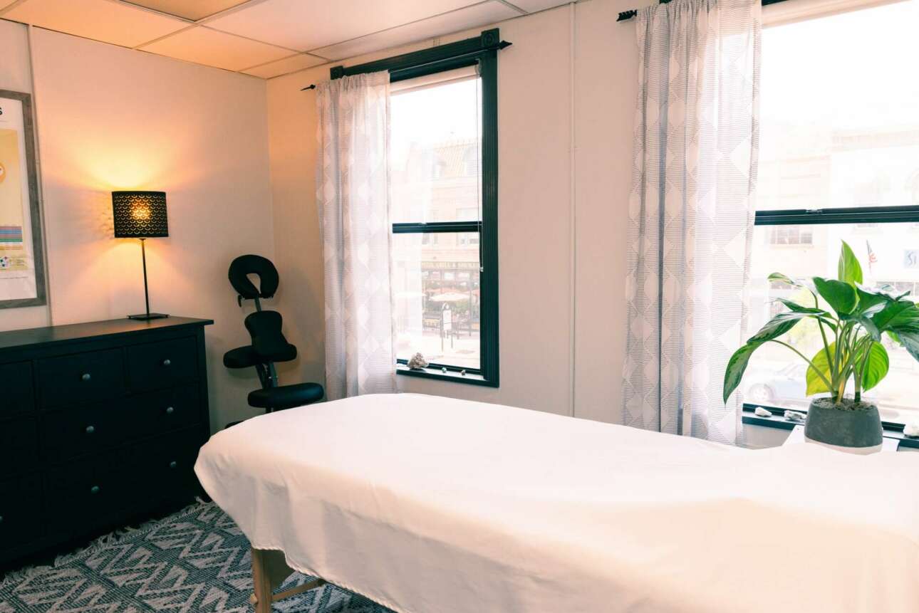 Meet Dr. Liz Roper - CanvasRebel Magazine