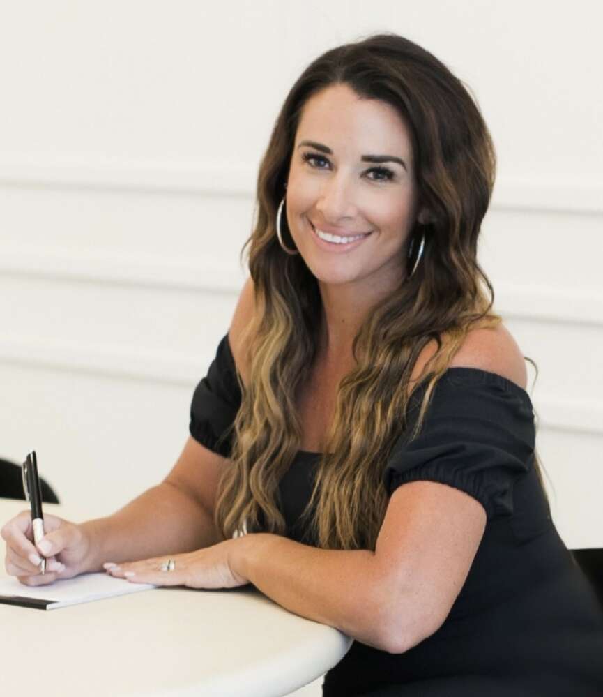 Meet Lisa Collum - CanvasRebel Magazine