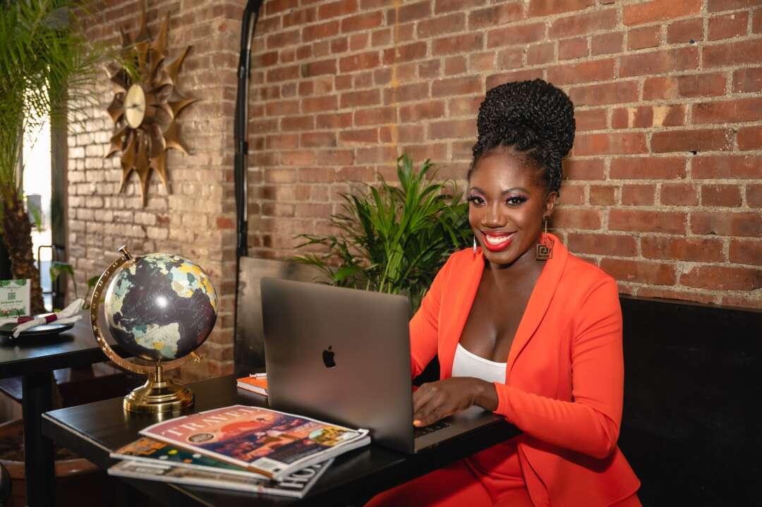 Meet Lisa-Gaye Shakespeare – CanvasRebel Magazine