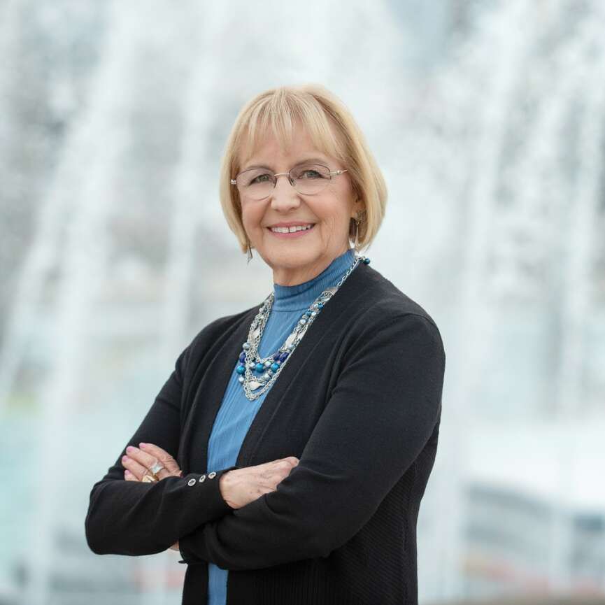 Meet Shelley Anderson - CanvasRebel Magazine