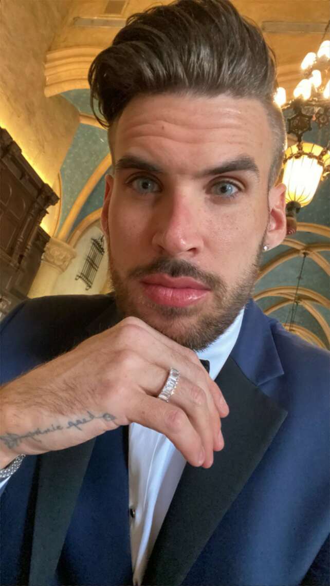 Meet Frank Benitez – CanvasRebel Magazine