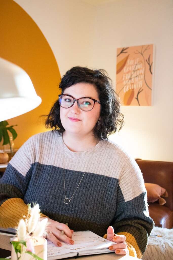 Meet Molly Drake - CanvasRebel Magazine