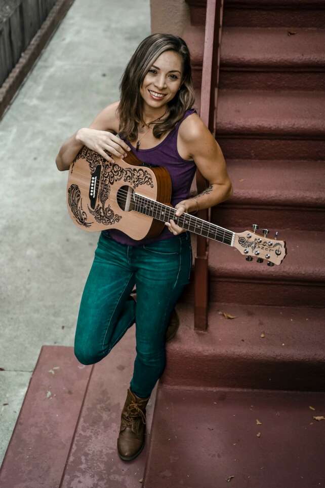 Meet Sarah Lightman - CanvasRebel Magazine