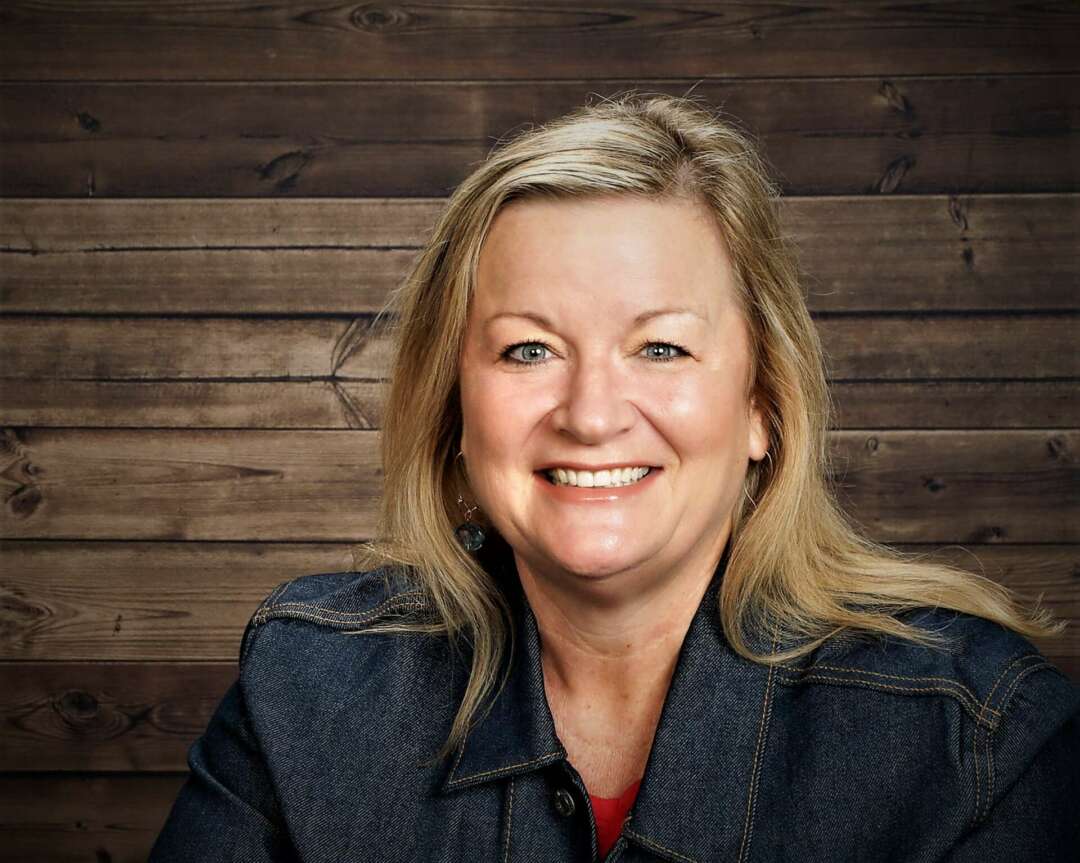 Meet Shelly Ryan - CanvasRebel Magazine