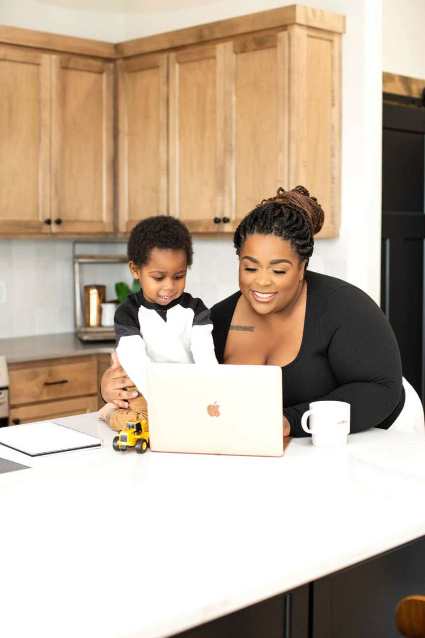 Meet Zuri Broom – CanvasRebel Magazine