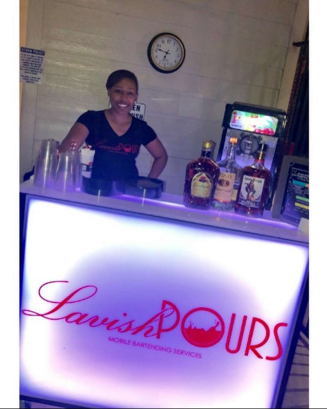 Meet Chelle Thompson – CanvasRebel Magazine