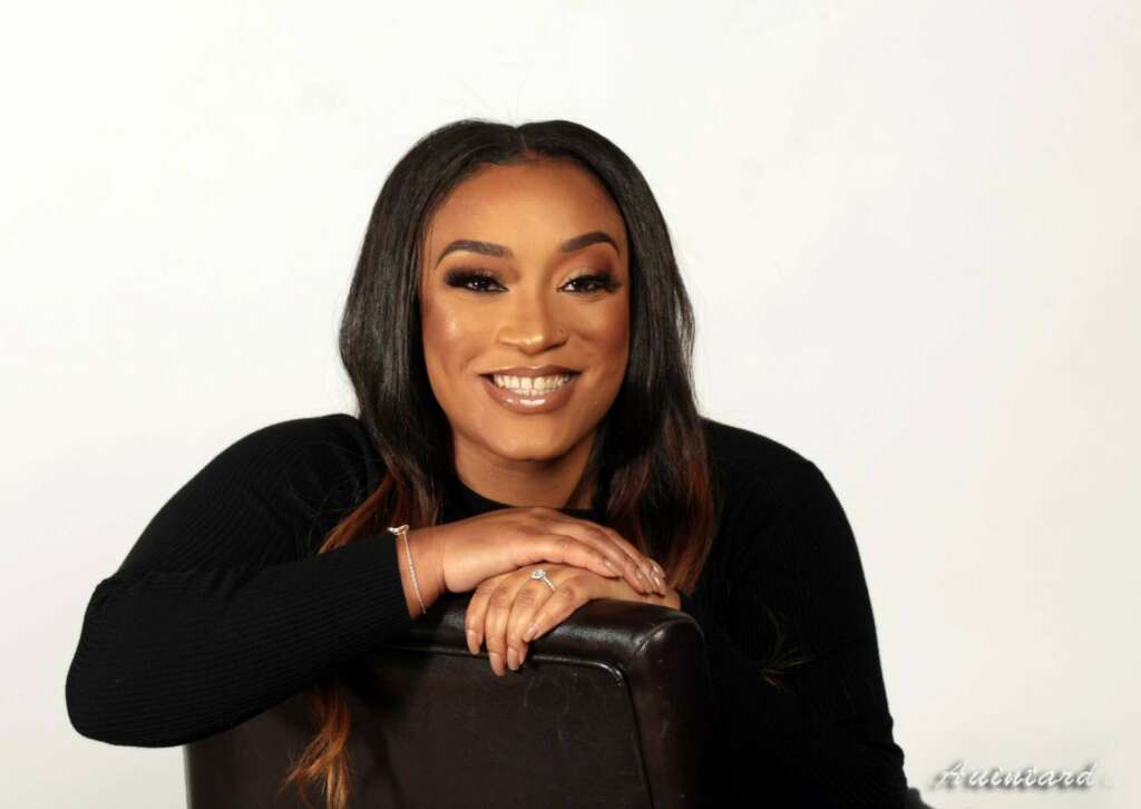 Meet Teja Smith – CanvasRebel Magazine