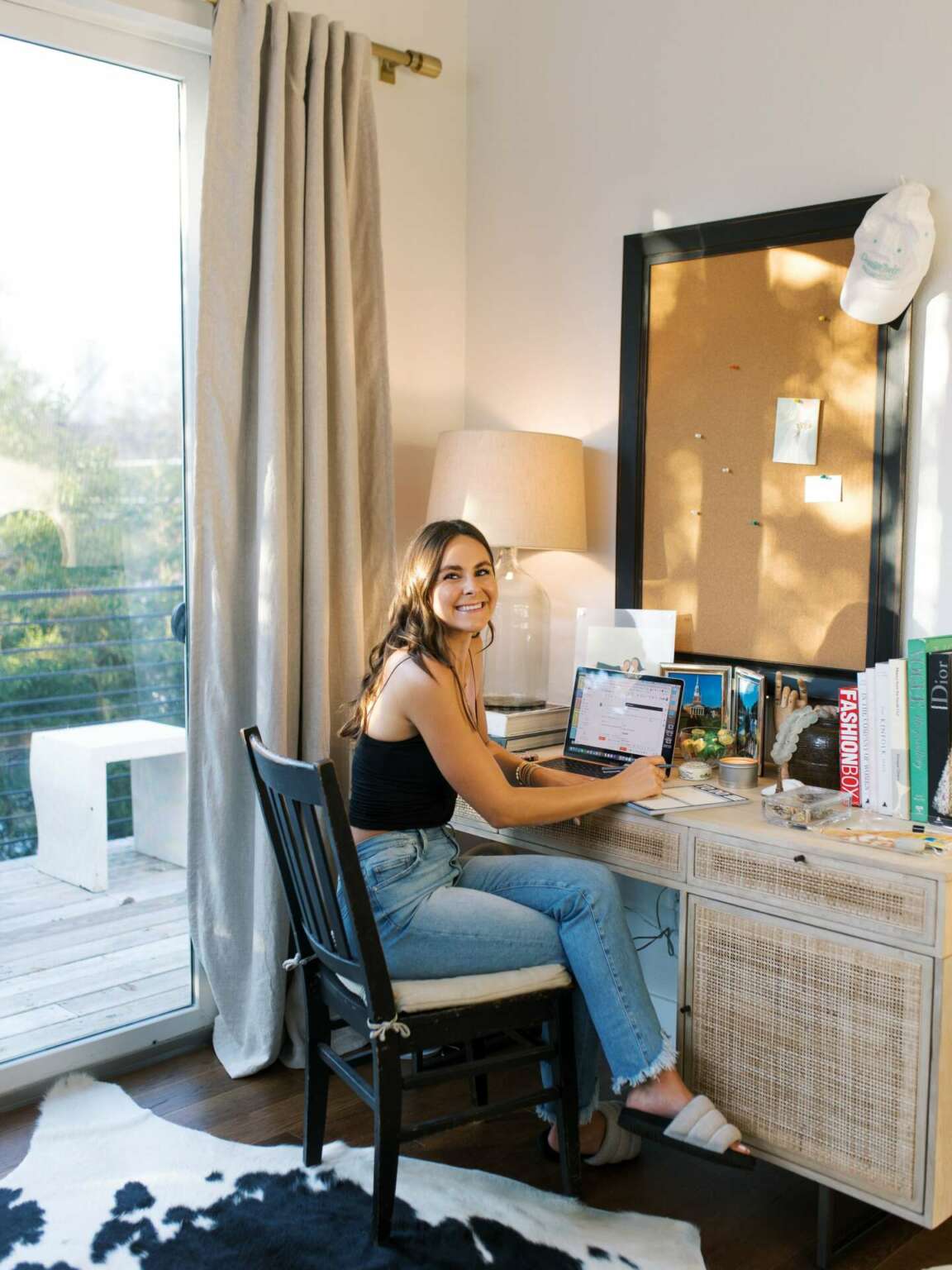 Meet Georgia Perkins – CanvasRebel Magazine