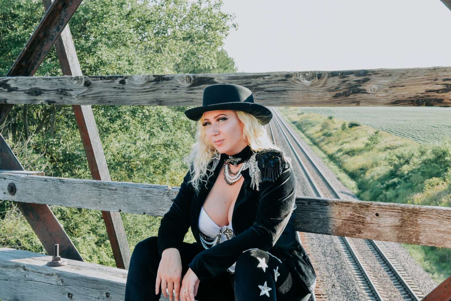 Meet Alyssa Ruffin – CanvasRebel Magazine