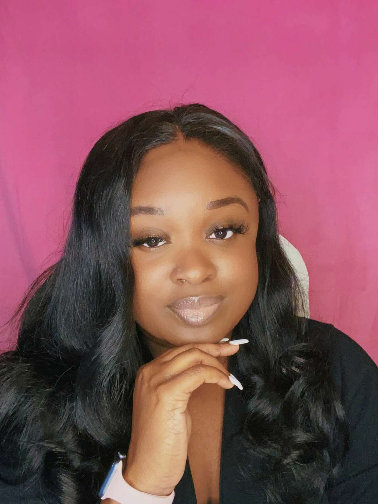 Meet Nyla Robinson – CanvasRebel Magazine