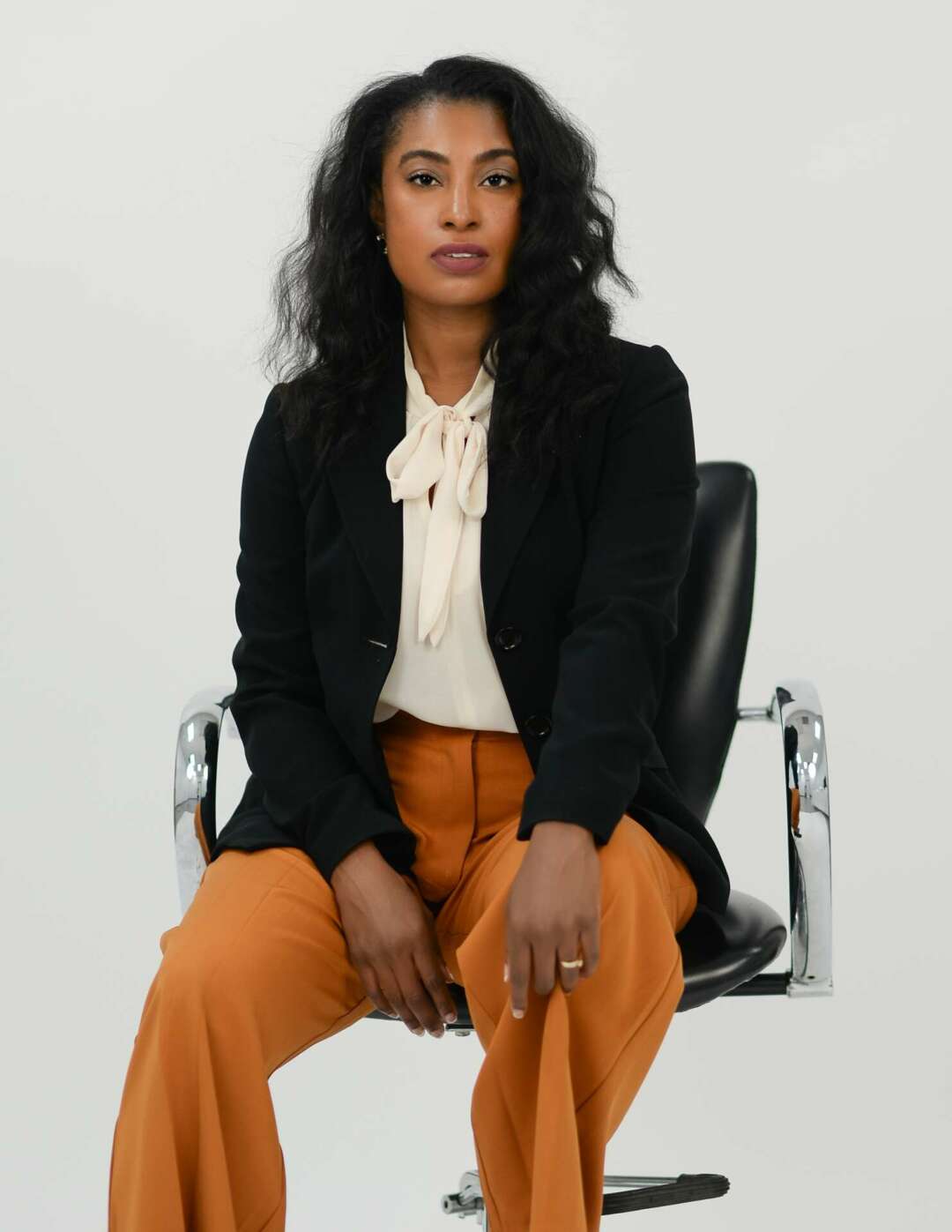 Meet Sonya Hernandez – CanvasRebel Magazine