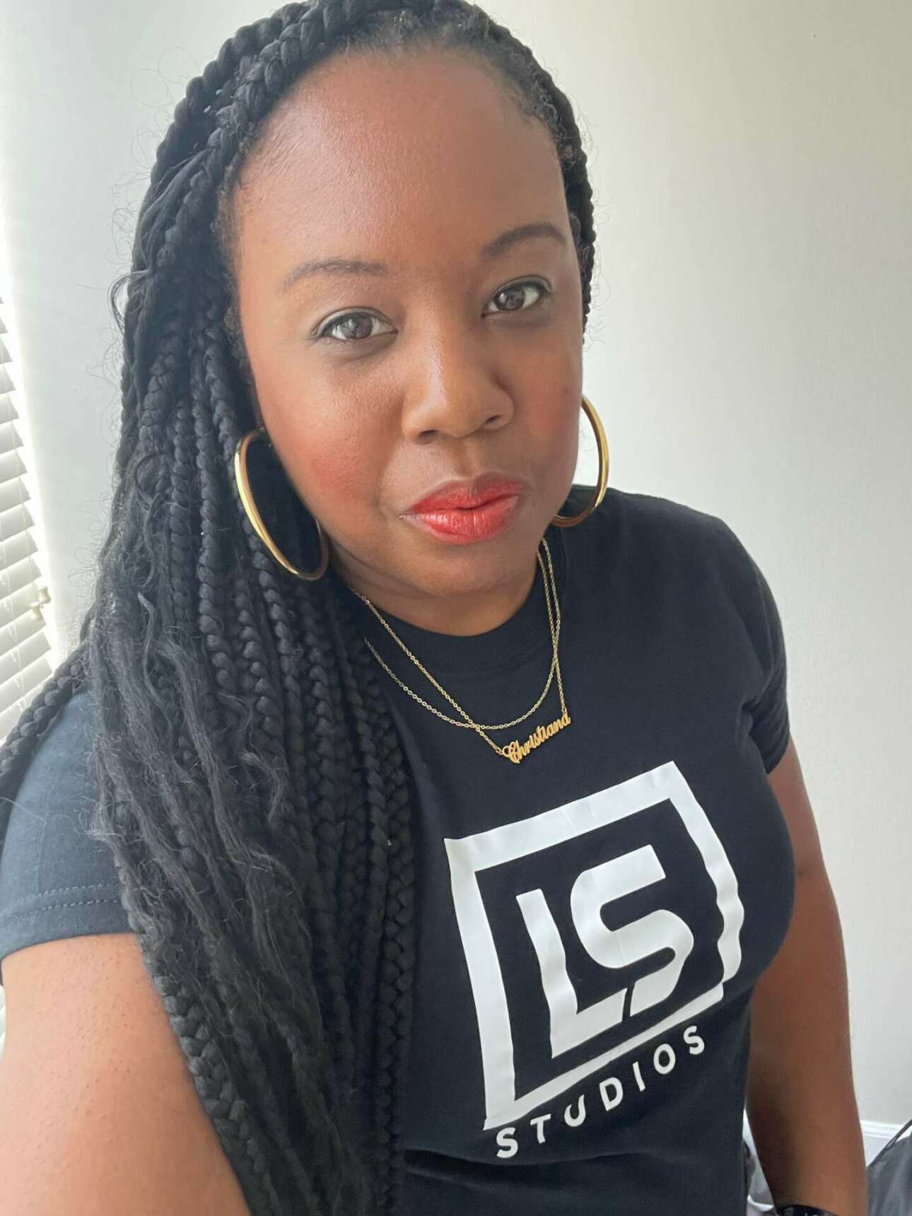 Meet Christiana Renee - CanvasRebel Magazine