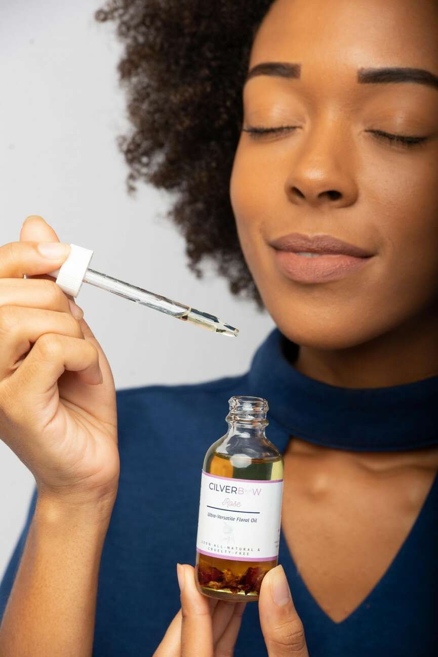 Meet Christina Hand – CanvasRebel Magazine