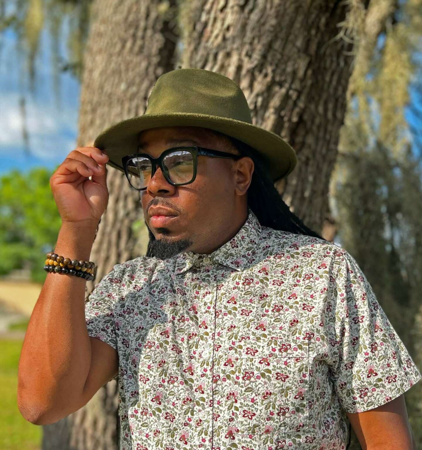 Meet Errol Ajanie” Williams” – CanvasRebel Magazine