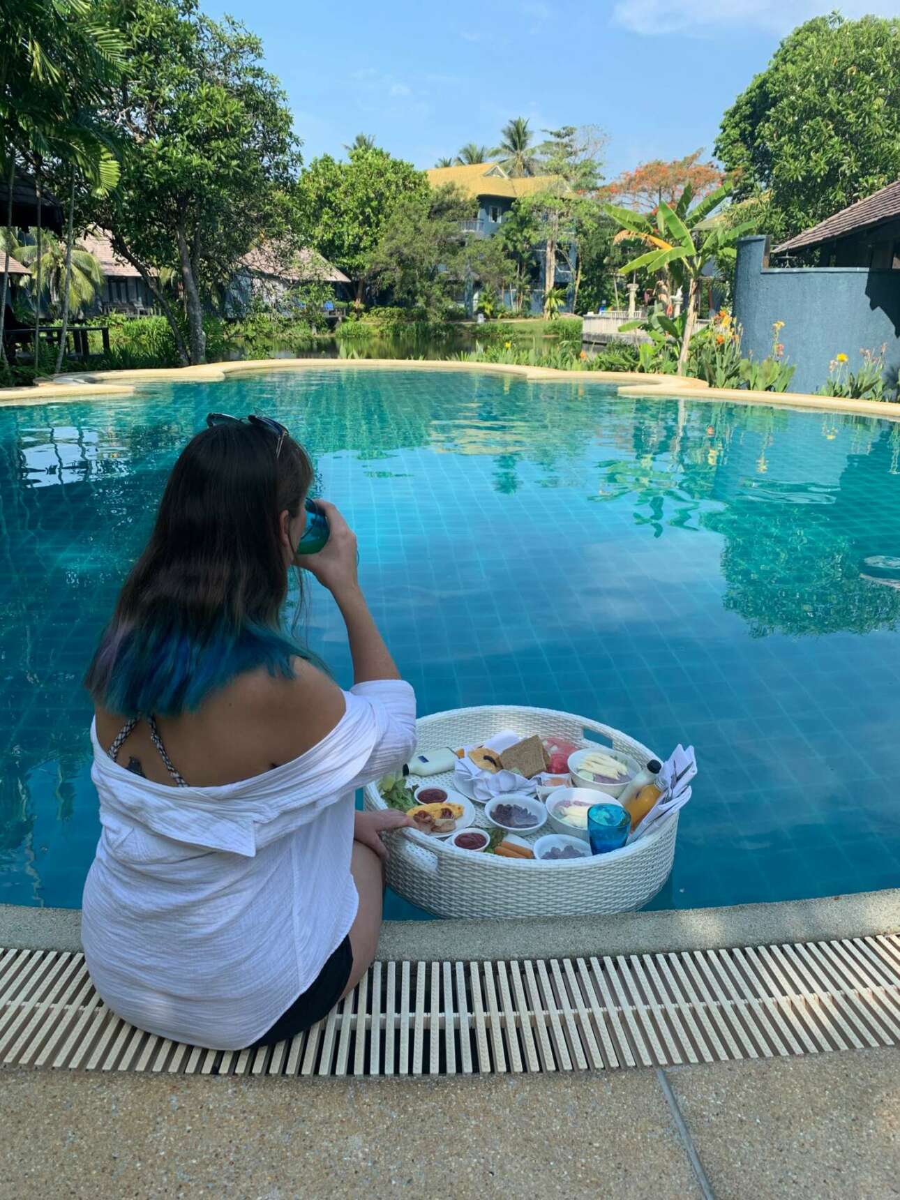 Meet Rose Bragg – CanvasRebel Magazine