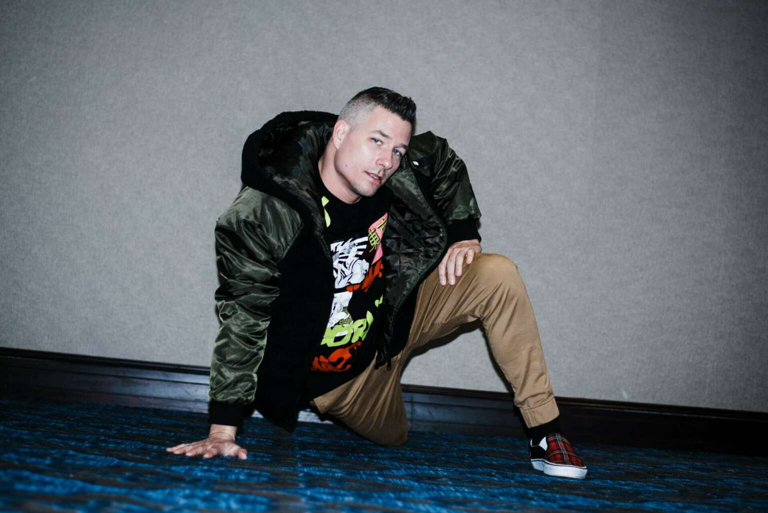 Meet Derek Mitchell - CanvasRebel Magazine