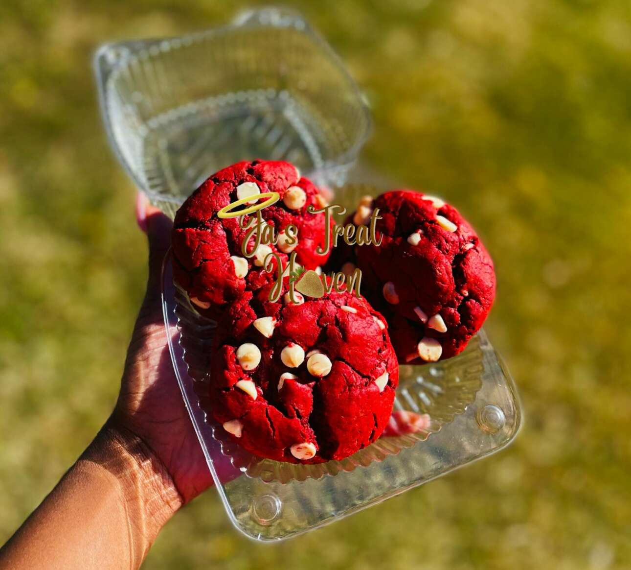 Meet Jada Ross - CanvasRebel Magazine