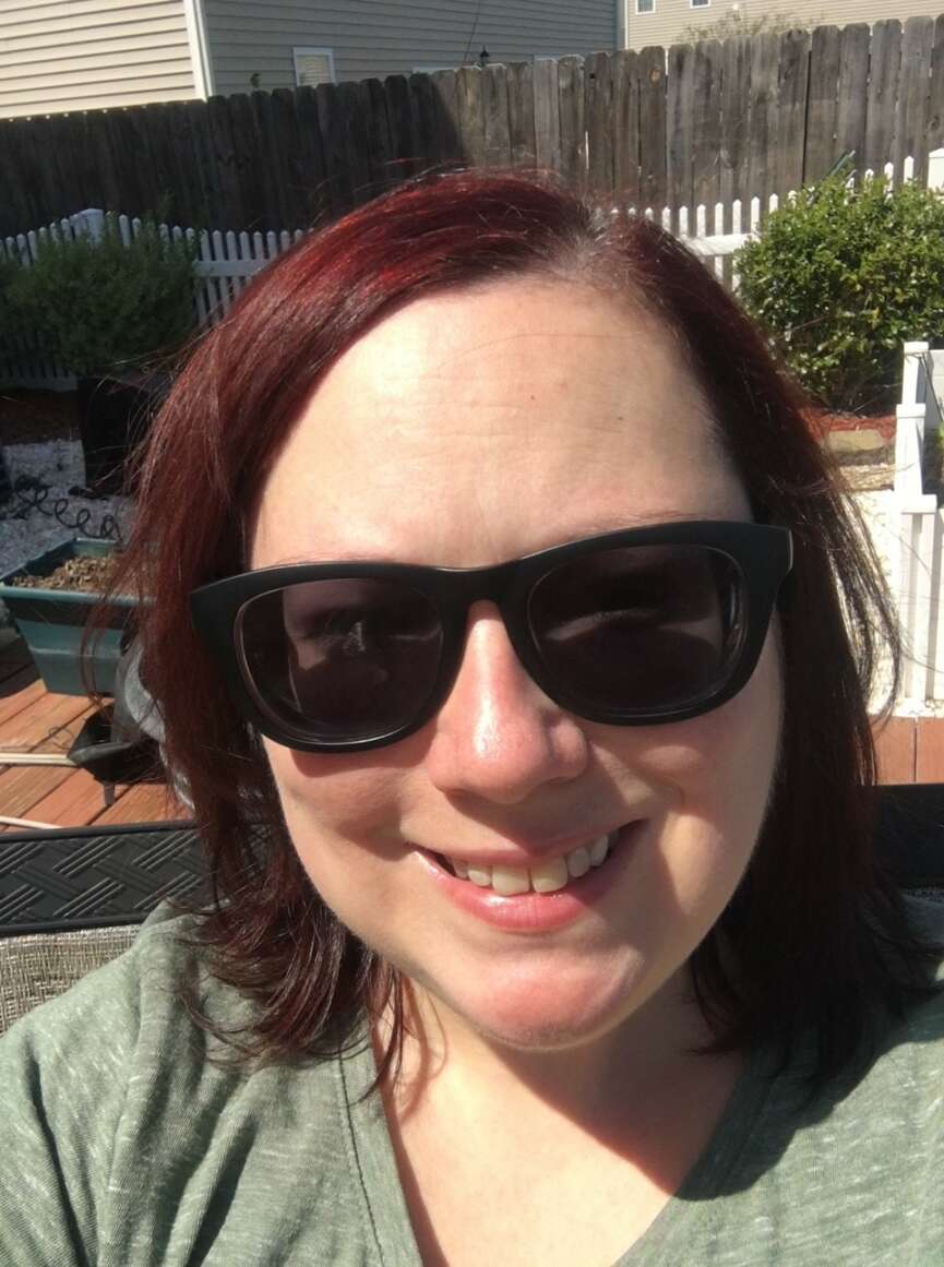 Meet Julie Singer – CanvasRebel Magazine