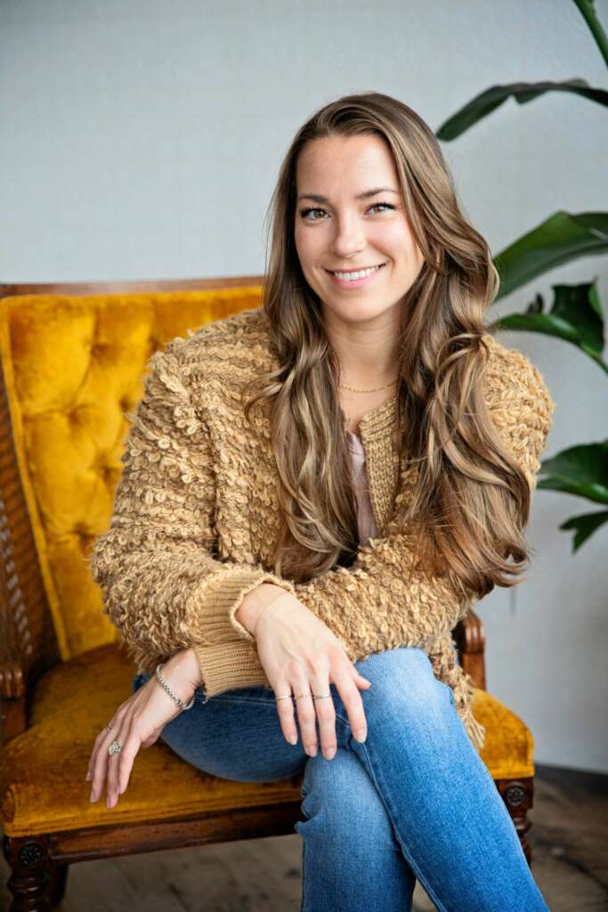 Meet Amanda Jacobson - CanvasRebel Magazine