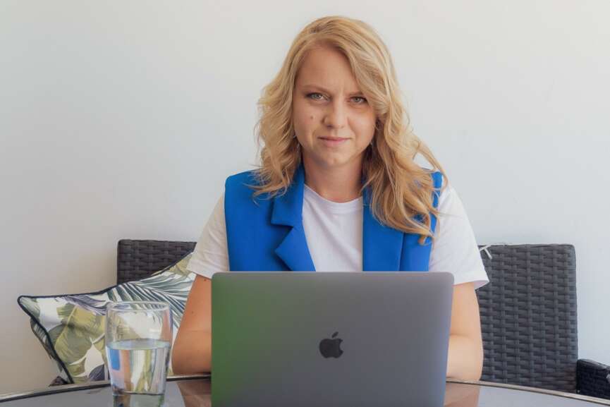 Meet Anna Baranovskaya – CanvasRebel Magazine