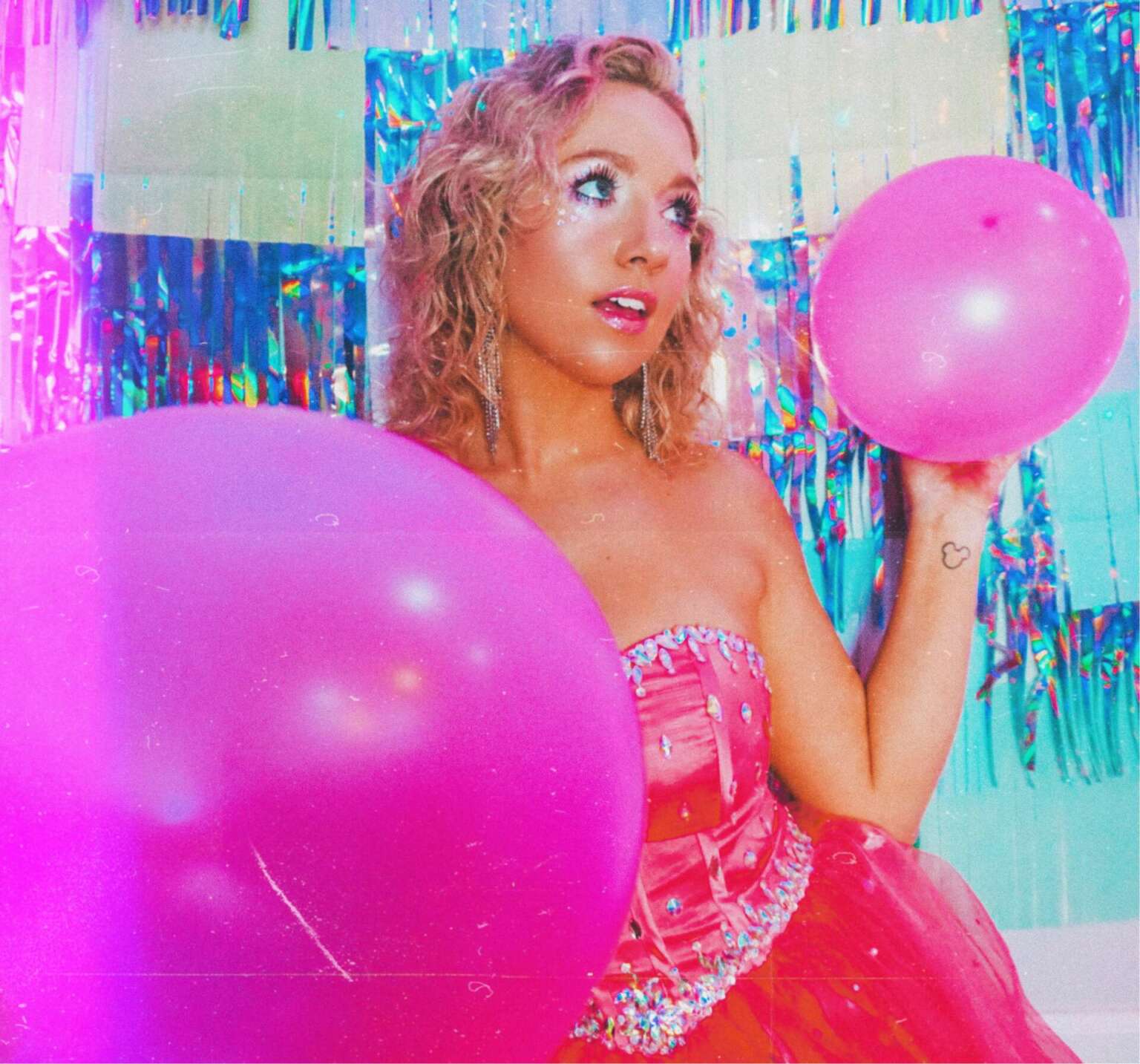 Meet Ashlyn Marie – CanvasRebel Magazine