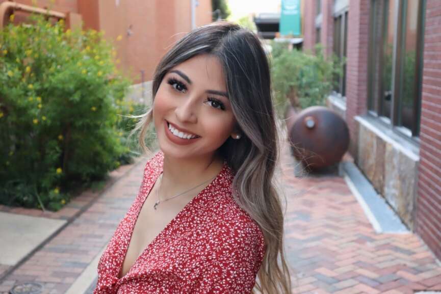 Meet Jacqueline Lozano - CanvasRebel Magazine