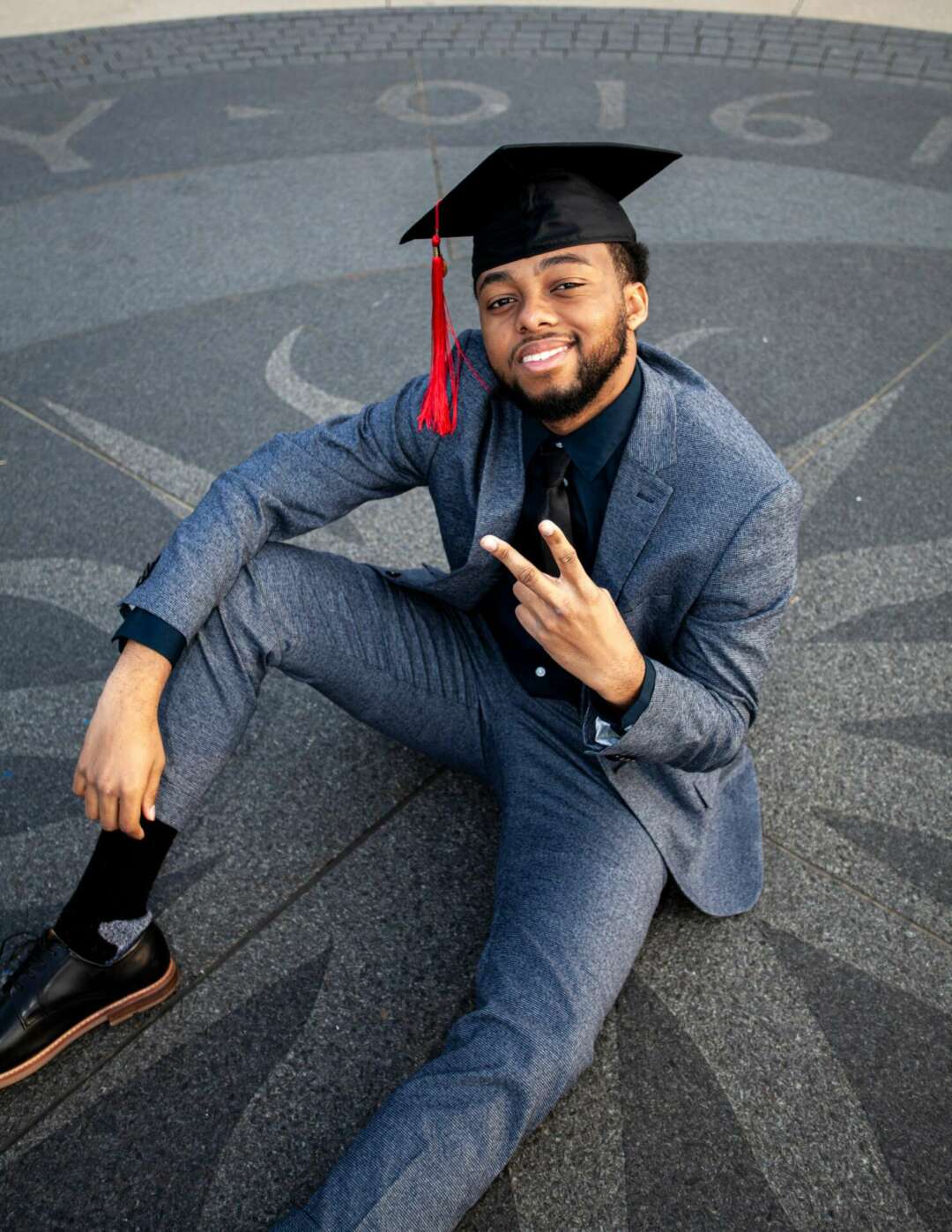 Meet Madison Ledyard-King – CanvasRebel Magazine