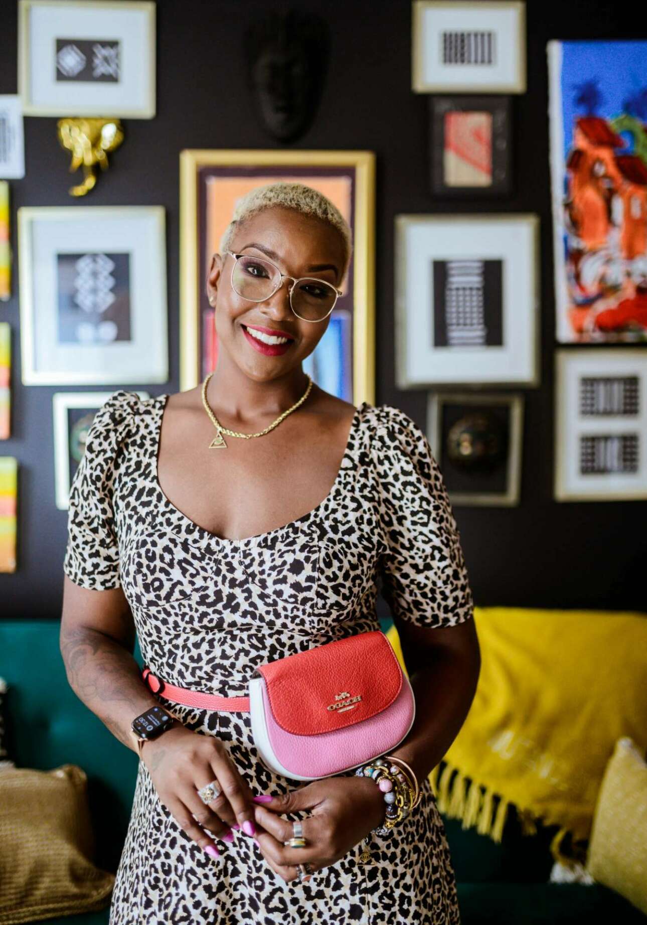 Meet Sam (Shena) Smith - CanvasRebel Magazine