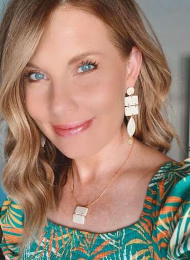 Meet Sarah Morrow – CanvasRebel Magazine