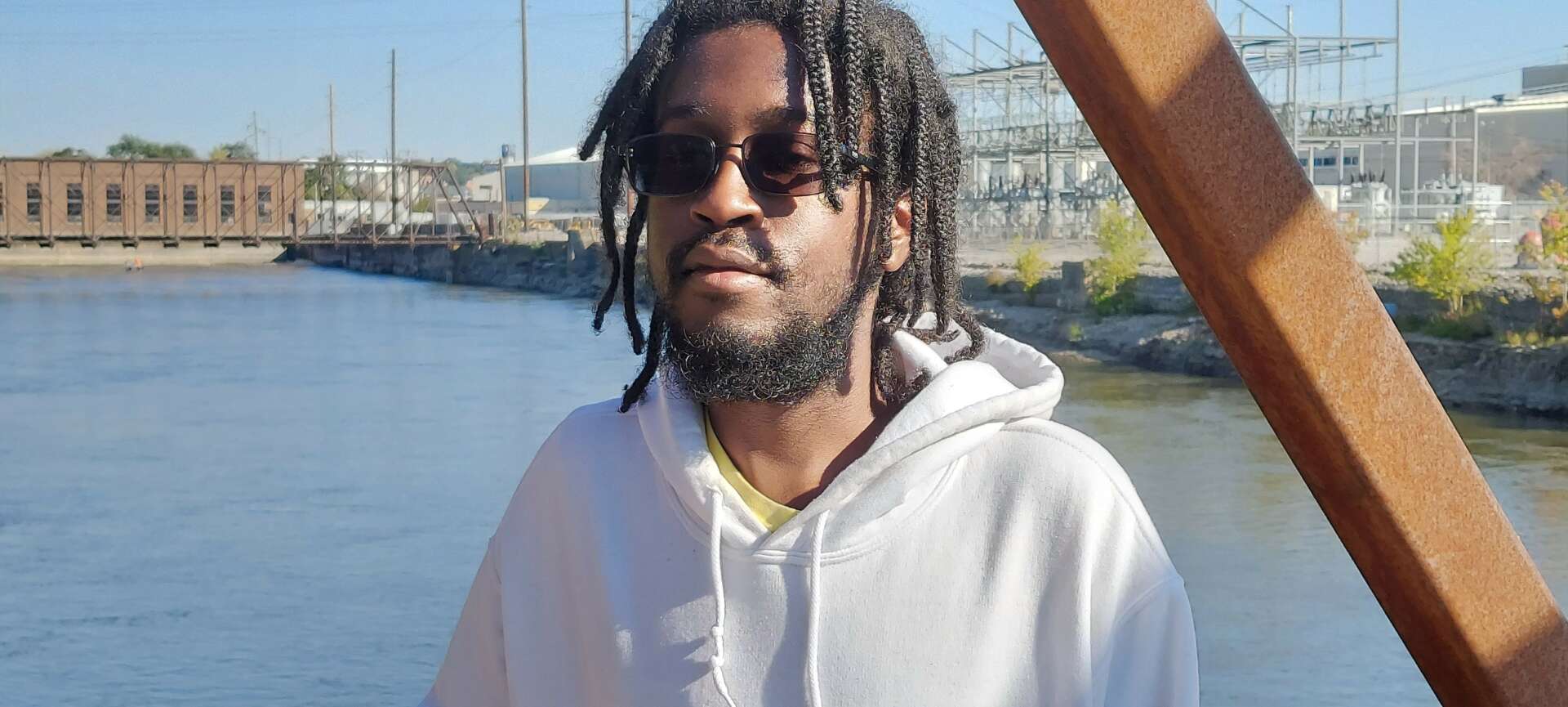 Meet Robert Watkins – CanvasRebel Magazine