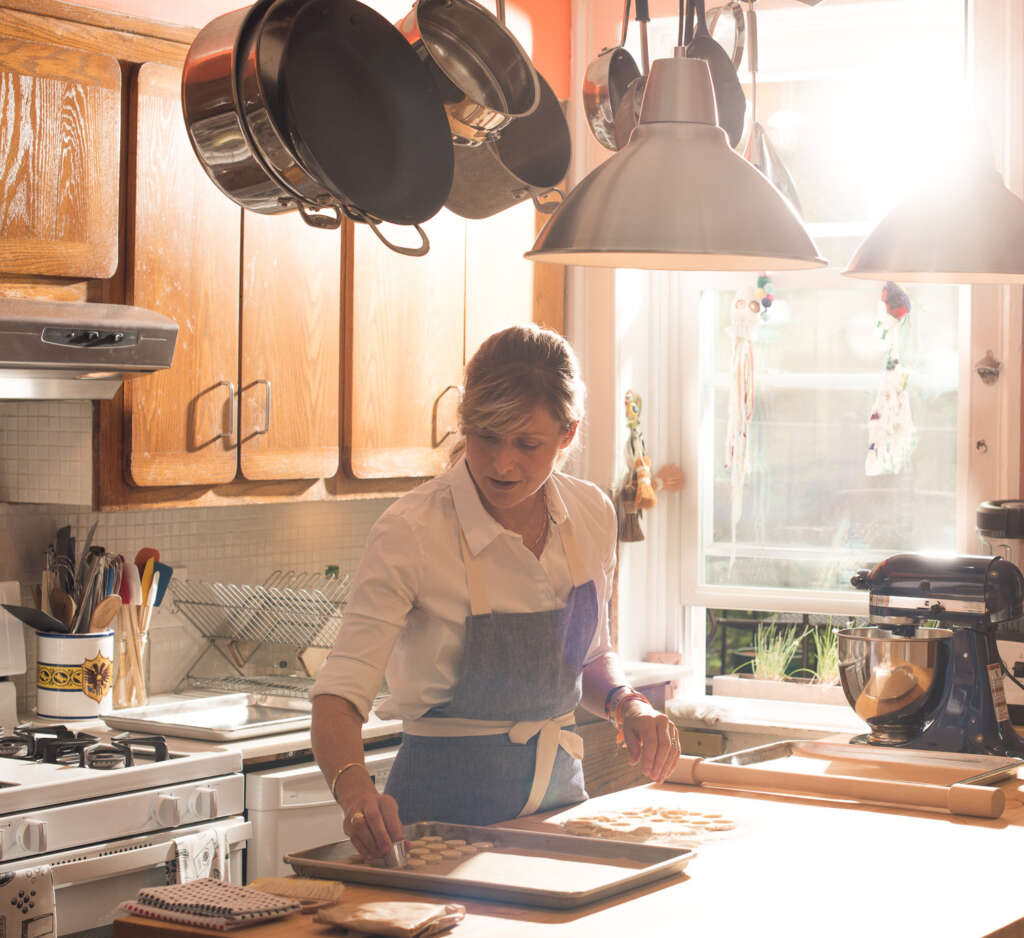 Meet Anna Harrington. – CanvasRebel Magazine