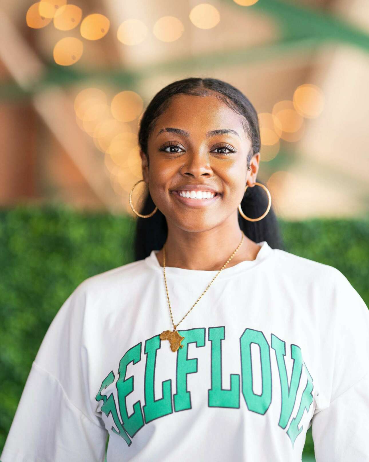 Meet Aaliyah Rivers – CanvasRebel Magazine