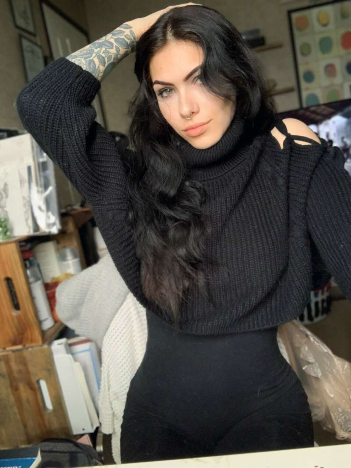 Meet Aerial Lange – CanvasRebel Magazine