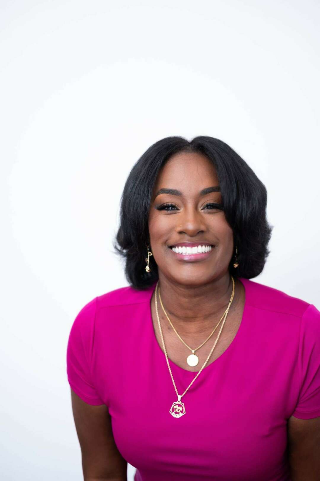 Meet Amber Saunders - CanvasRebel Magazine