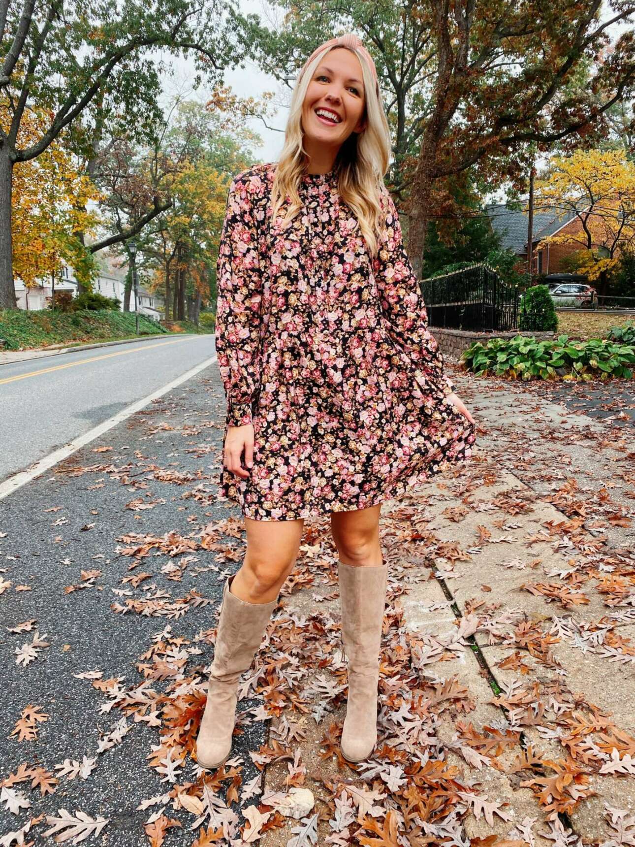 Meet Carly Heasley – CanvasRebel Magazine