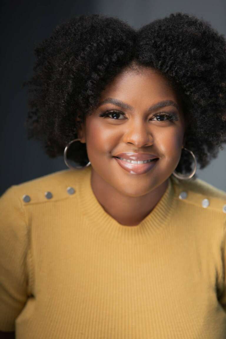 Meet Kiara Ross - CanvasRebel Magazine