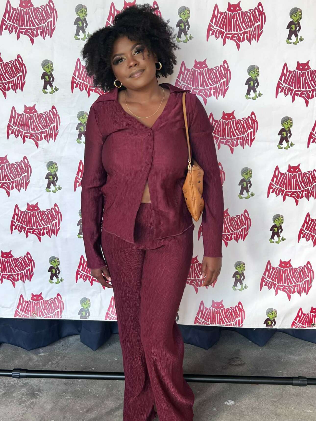 Meet Kiara Ross - CanvasRebel Magazine