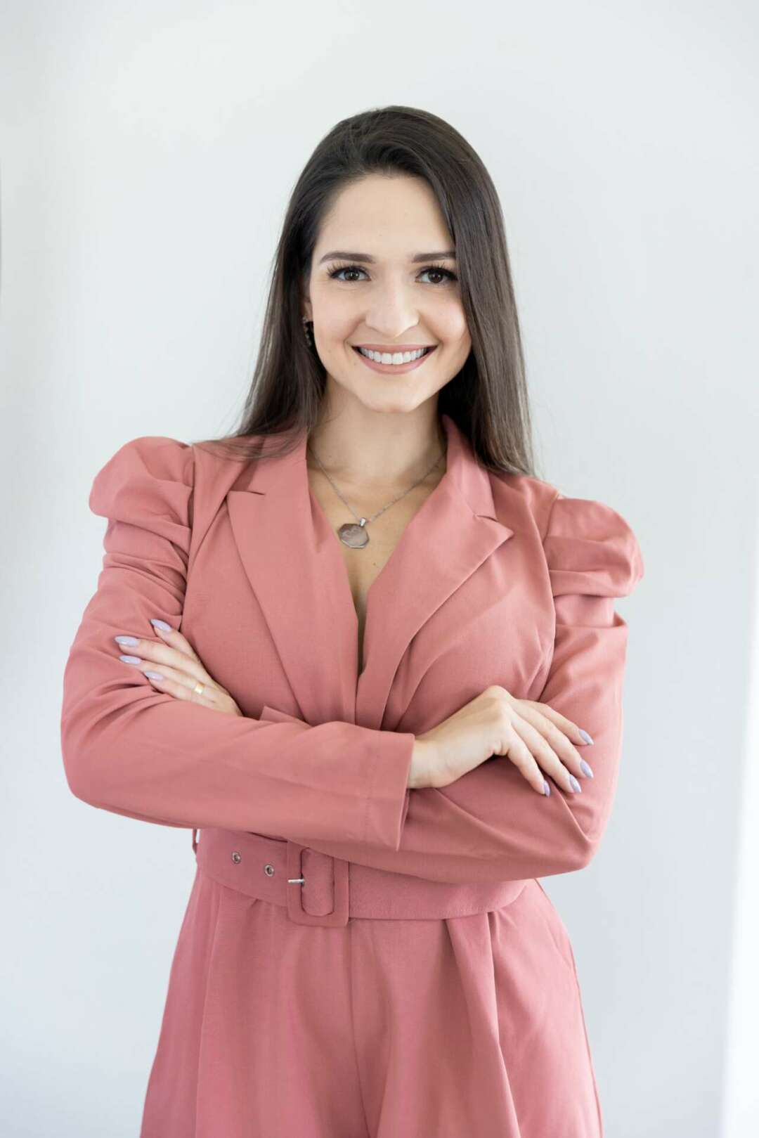 Meet Ana Carolina Pinto Dillard - CanvasRebel Magazine