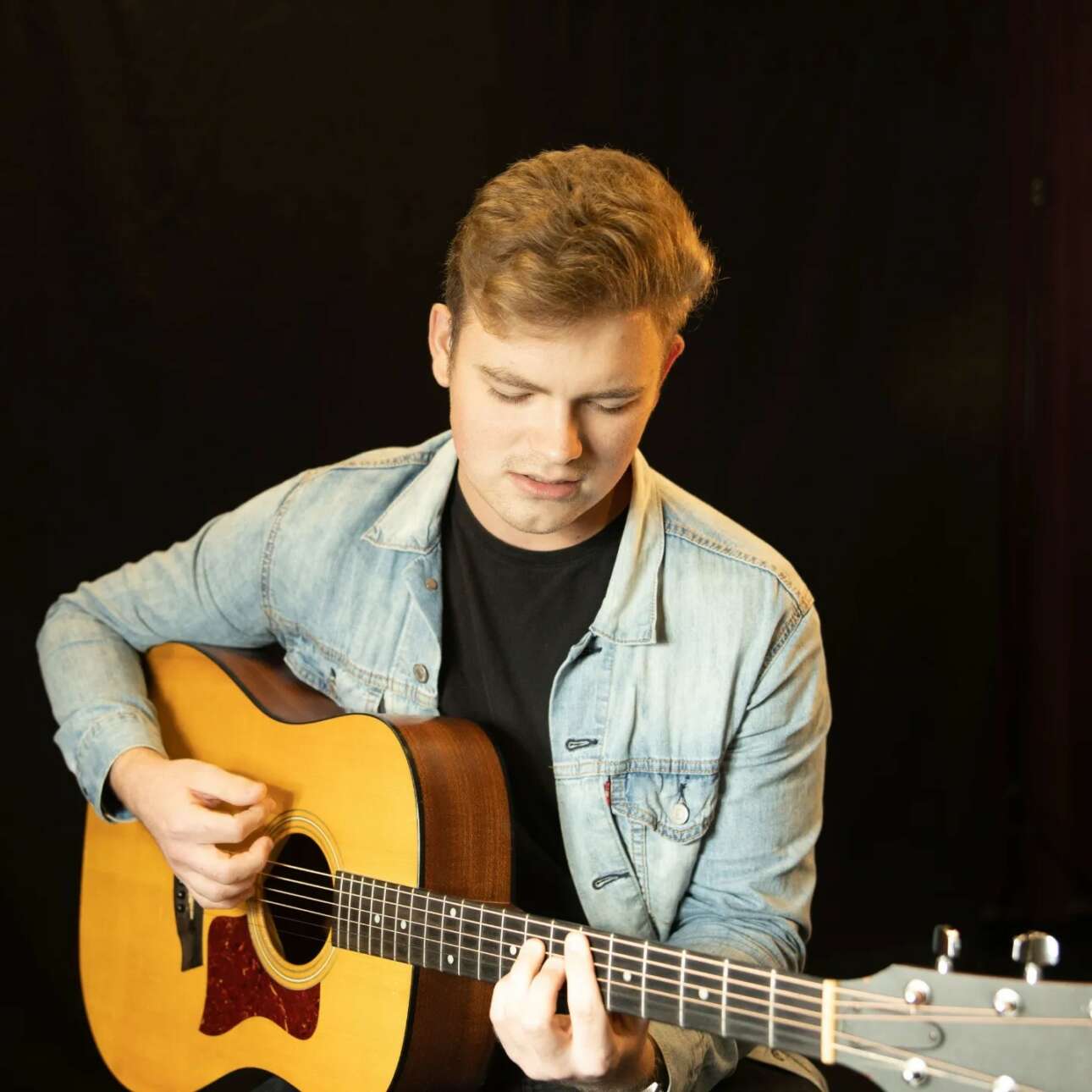 Meet Ethan Smith. – CanvasRebel Magazine