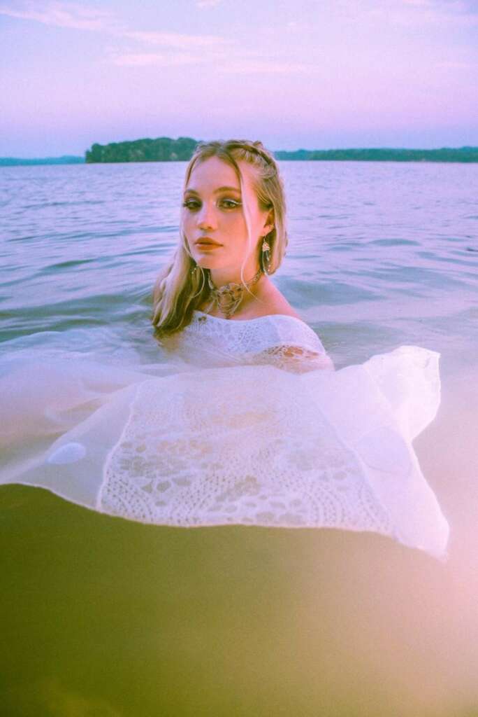 Meet Fiona Maura - CanvasRebel Magazine