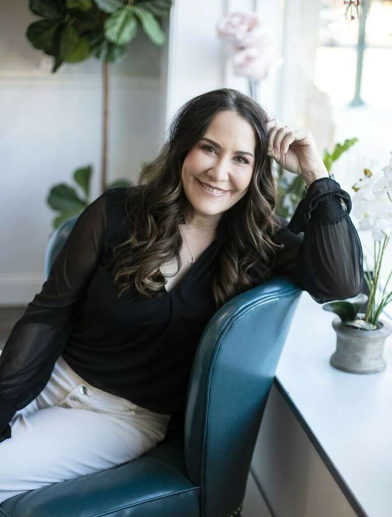 Meet Kelly Yetzer – CanvasRebel Magazine