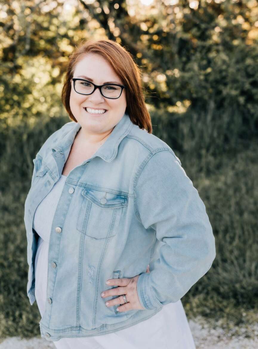 Meet Lauren Riordan – CanvasRebel Magazine