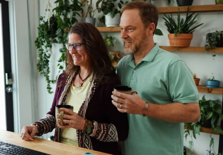 Meet Lisa Williams - CanvasRebel Magazine