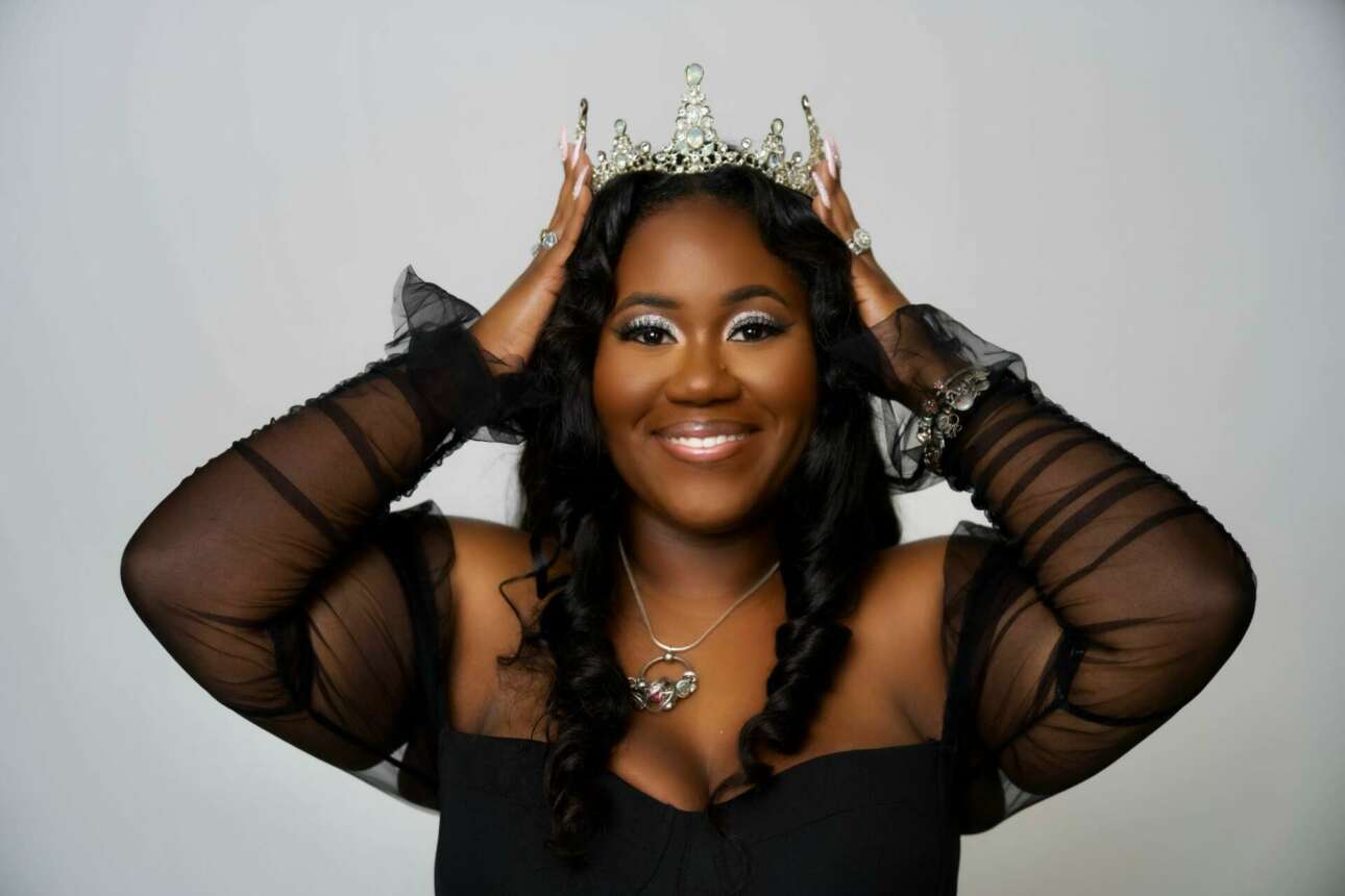 Meet Samara IVERY – CanvasRebel Magazine