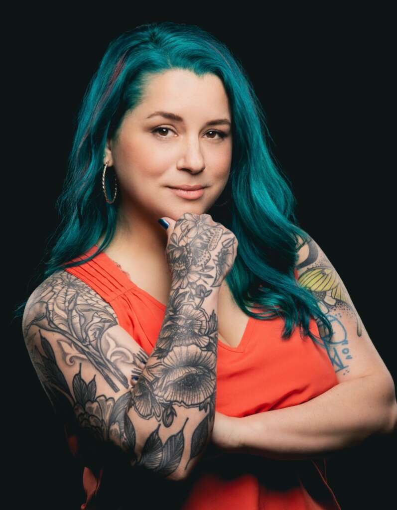 Meet Stephanie Merritt – CanvasRebel Magazine