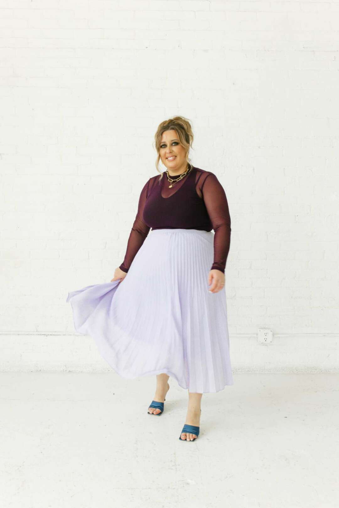 Meet TAMARA EDWARDS - CanvasRebel Magazine