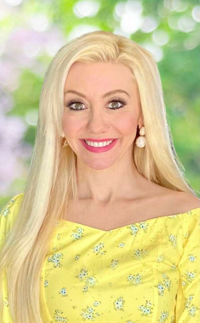 Meet Tara Simpson - CanvasRebel Magazine